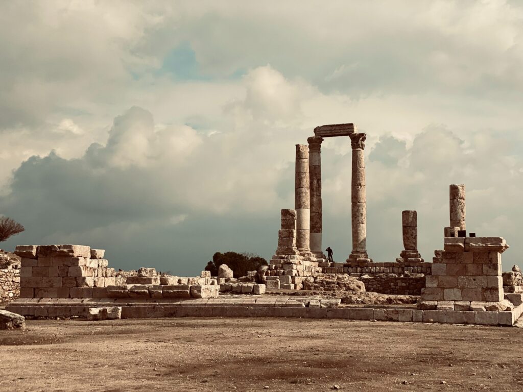 Structure de l’Apocalypse en image – Creusons la Bible